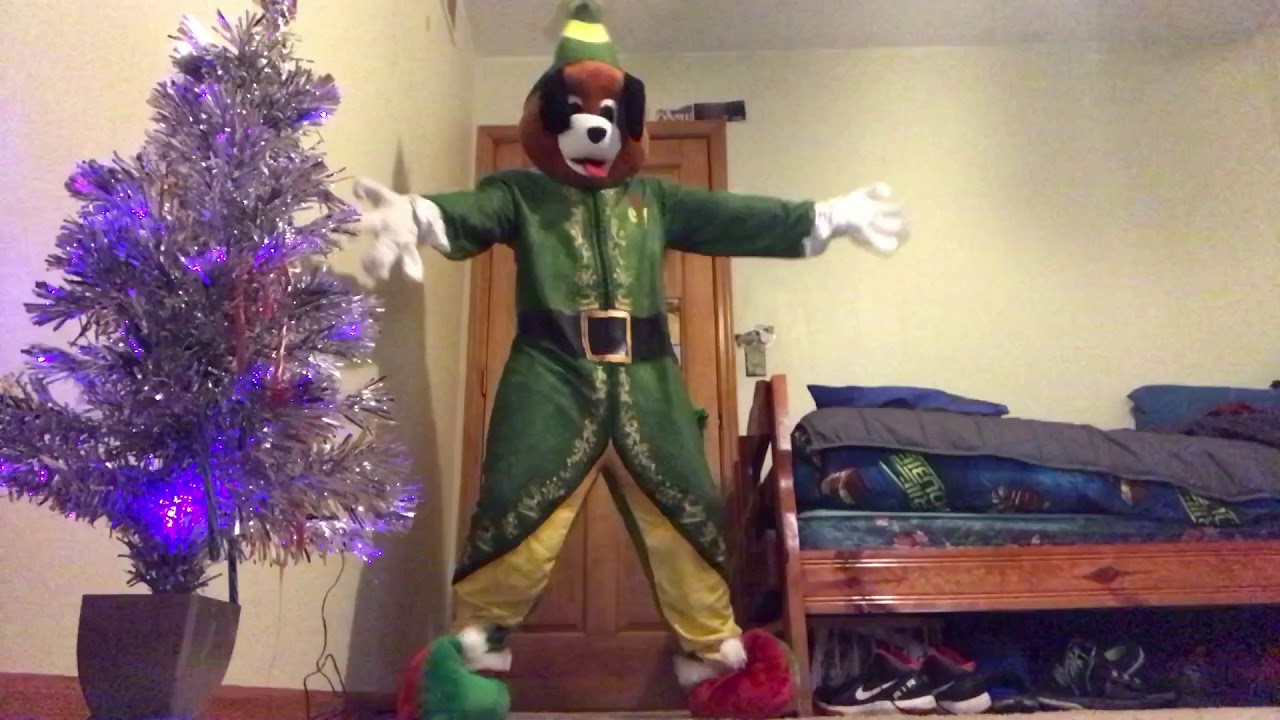 Dave The Elf’s Christmas Night Job - YouTube