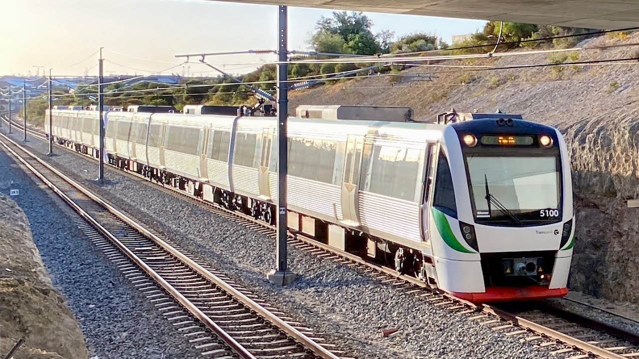 Transperth Train l B-Series - YouTube