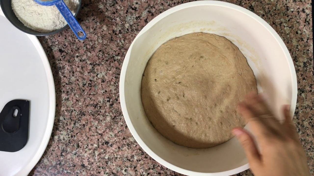 خبز التنور بالخميرة الطبيعيةTradition tanoor sourdough bread - YouTube