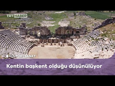 Aizanoi Antik Kenti'nde Agora kapısı ve zemini bulundu