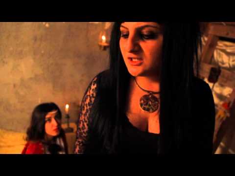 Falcı: Özlem Nihal