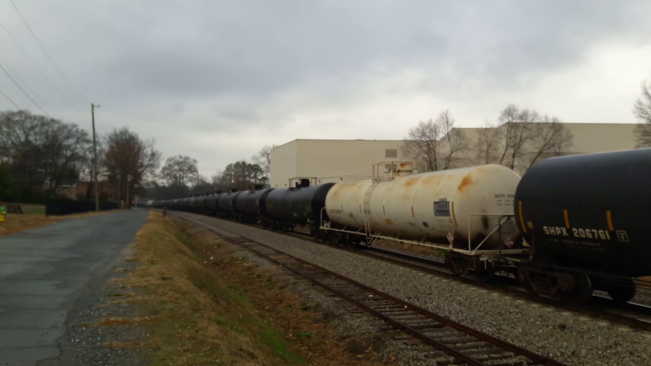 CSX K665 thru Cartersville with CSXT 3145 leading on 12/26/16 - YouTube