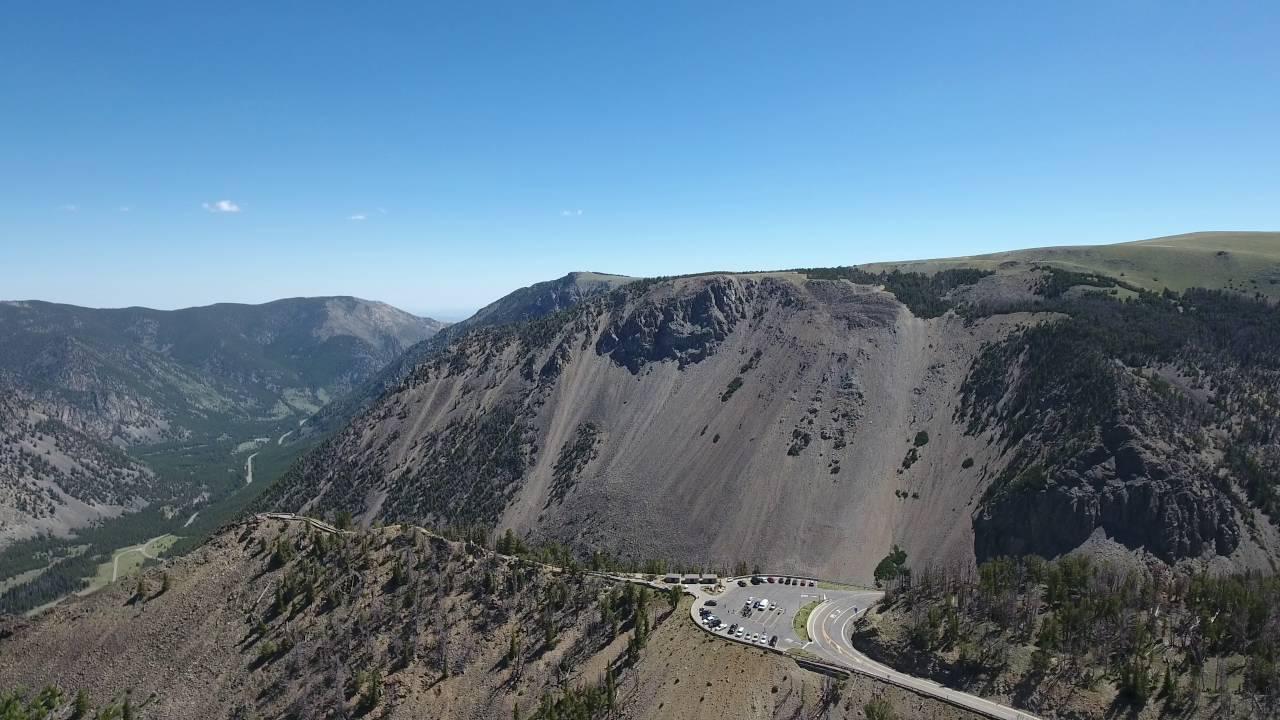 Beartooth pass scenic overlook rest stop - YouTube