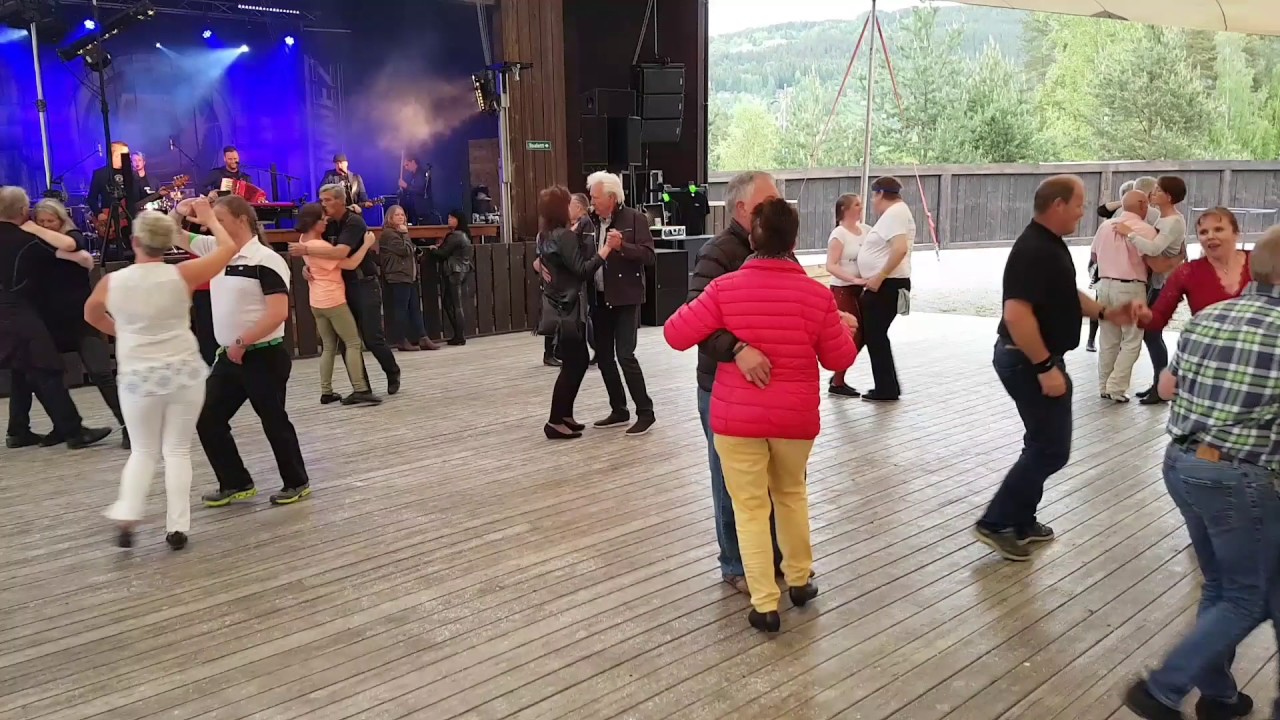 Donnez på Dokka live Acordes - Chordify