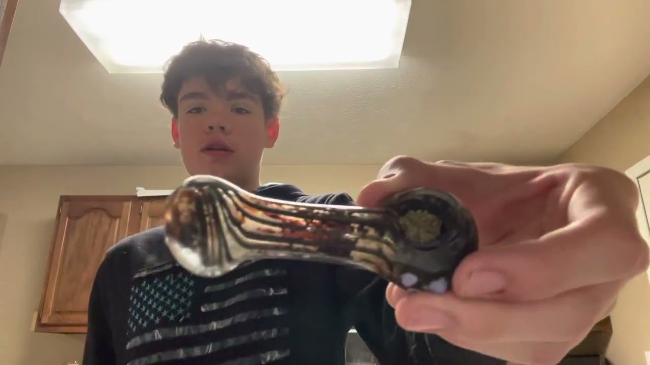 How to light a bowl or bong without a lighter (simple and quick) - YouTube