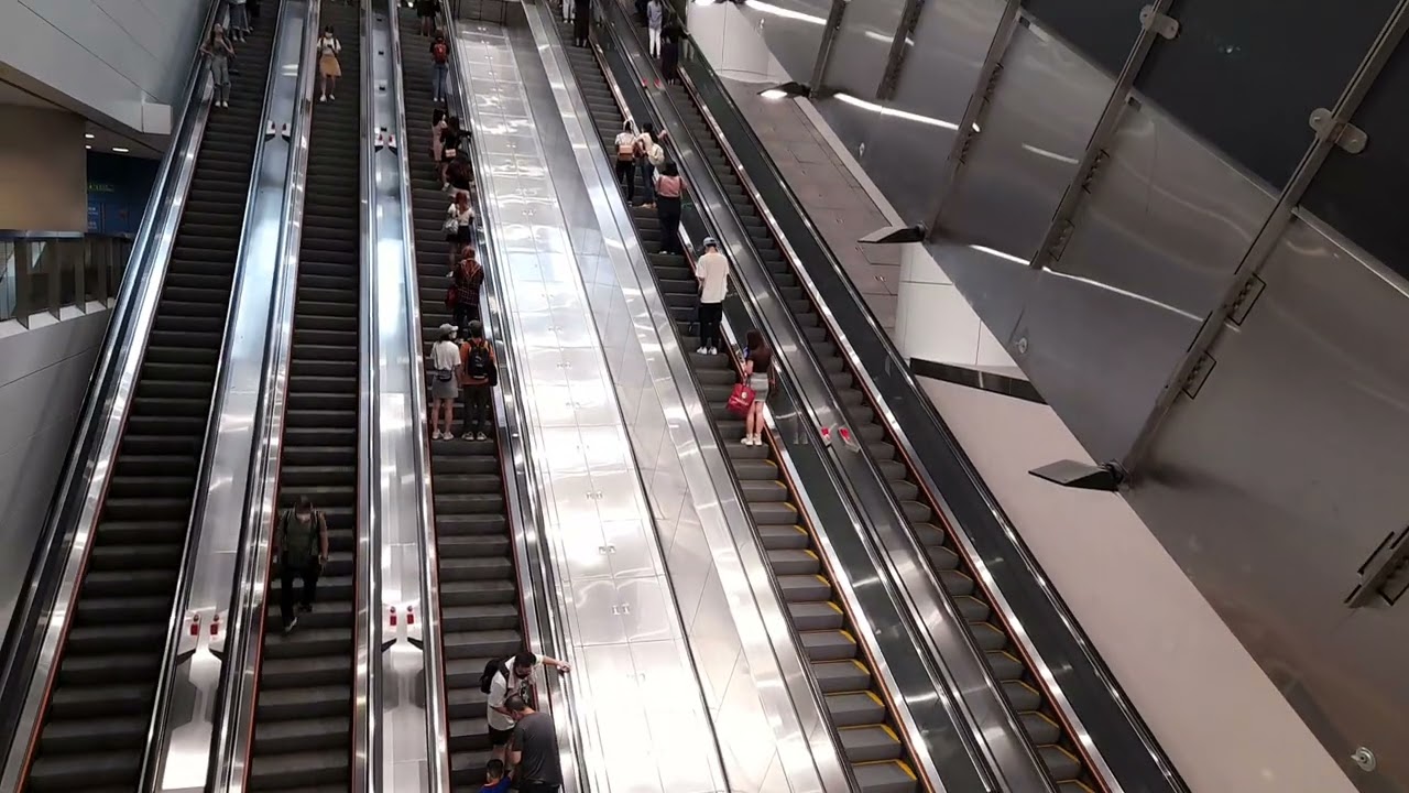 escalator fear.. - YouTube