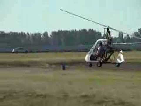 High Speed Gyro Taxi - YouTube