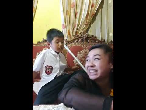 MAU TERTAWA TAKUT DOSA Part 02||AKSI LUCU EMAK NGAJARIN ANAKNYA || #VIRAL