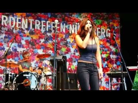 Hot Arab Woman singing Mystical Trip Hop Music