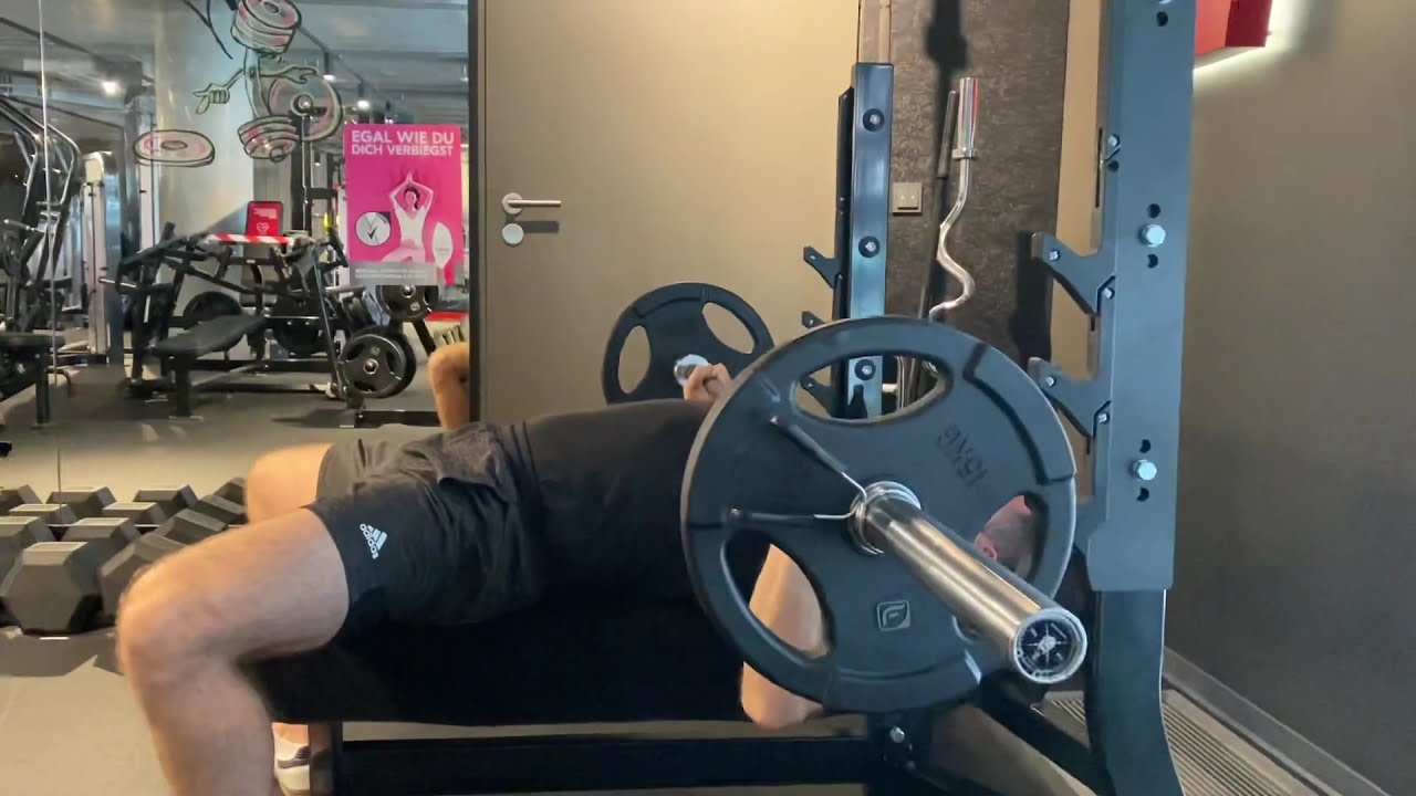 BB Bench Press, feet on the ground - YouTube