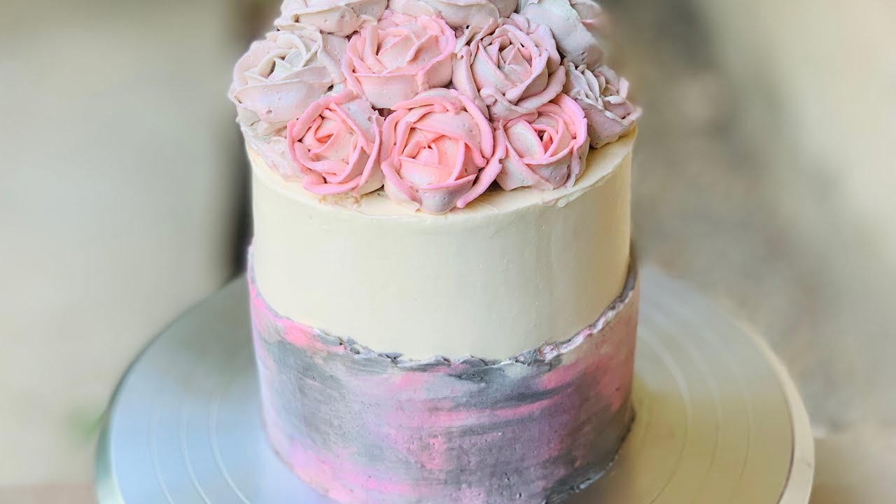 Comment faire une rose avec de la crème au beurre - YouTube