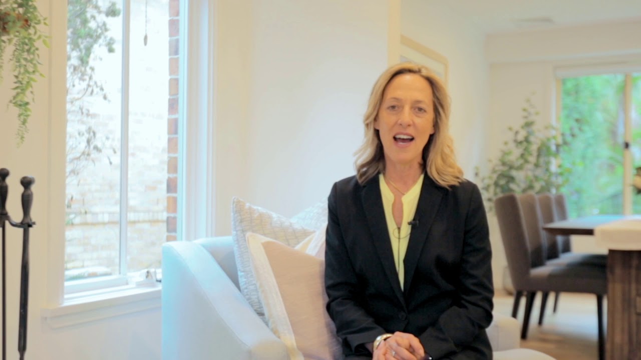 7 Tambaroora Place, West Pennant Hills | with Jennifer Carr - YouTube