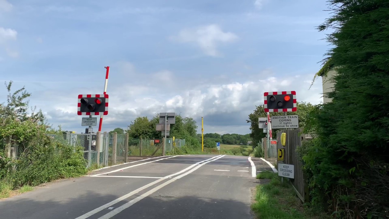 Wilmington Level Crossing - YouTube
