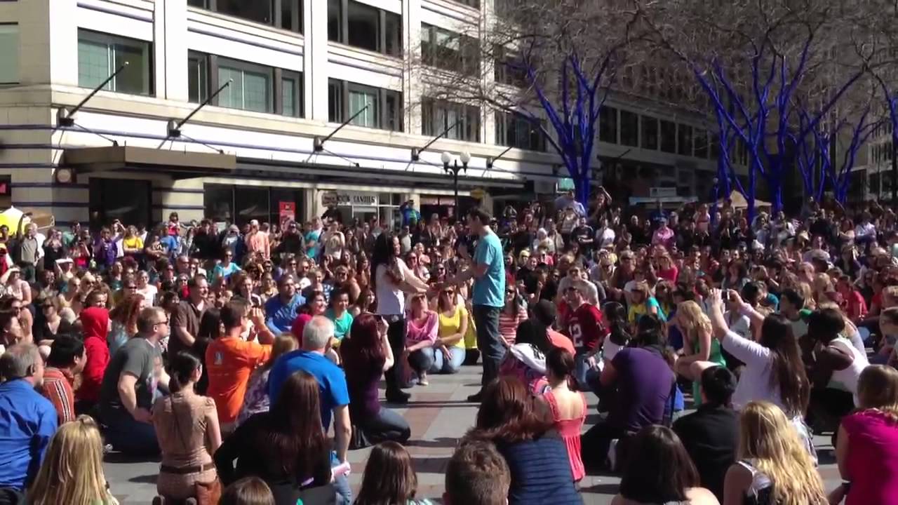 Seattle GLEE Flash Mob 2012 -- - YouTube