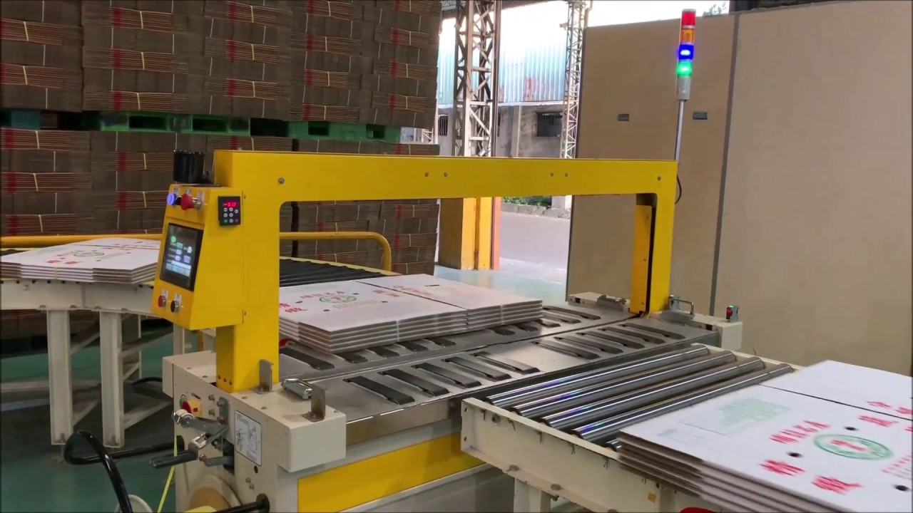 PW-DUAT Fully Automatic Strapping Machine for Corrugated bundling - YouTube