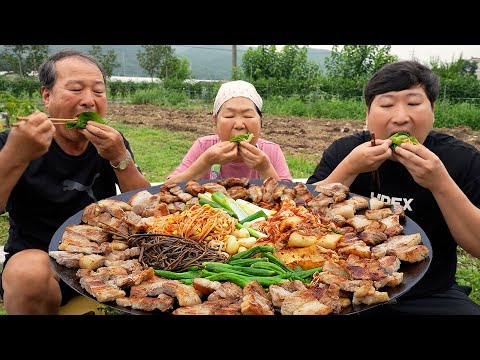 솥뚜껑 삼겹살에 고사리, 콩나물, 김치까지 꽉 채운 한 판 먹방! (Samgyeopsal with vegetables) 요리&먹방!! - Mukbang eating show