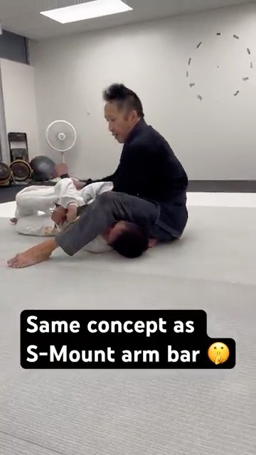 BJJ my favorite arm bar concept “double elbow hug” I use it Mount ...
