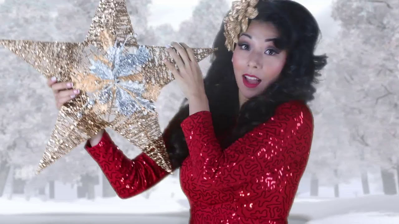 Im Dreaming of a White Christmas - American Bombshells Song - YouTube