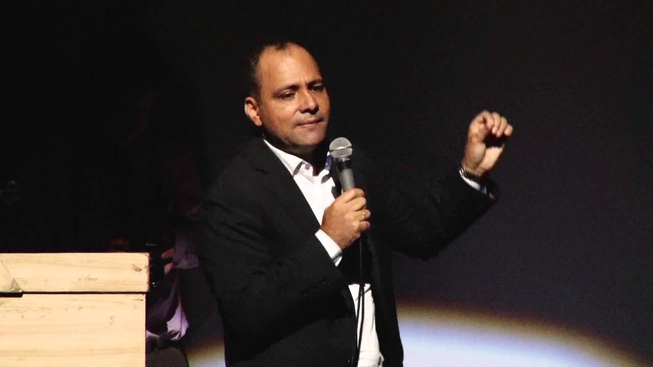 Alcalde del Siglo XXI - John Jairo Hoyos - Educación - YouTube