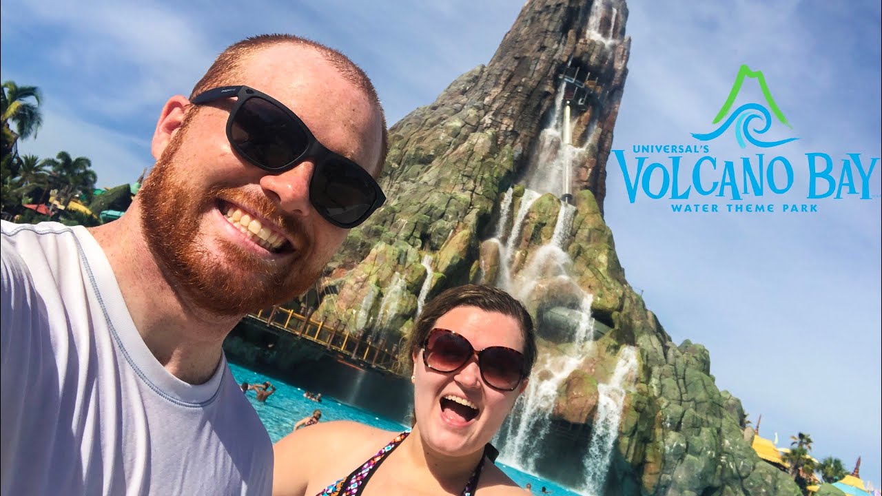 FIRST TIME AT VOLCANO BAY! - YouTube