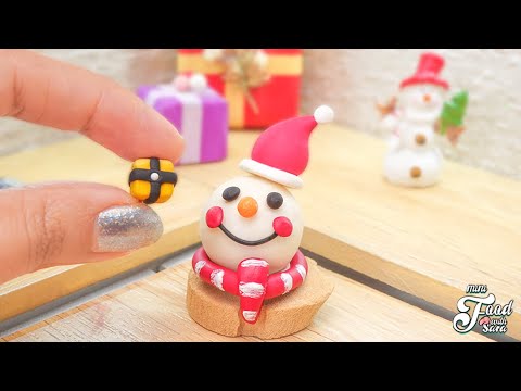 Chocolate Snowman for Christmas 🌲 Holiday Cake Ideas at Mini Food with ...