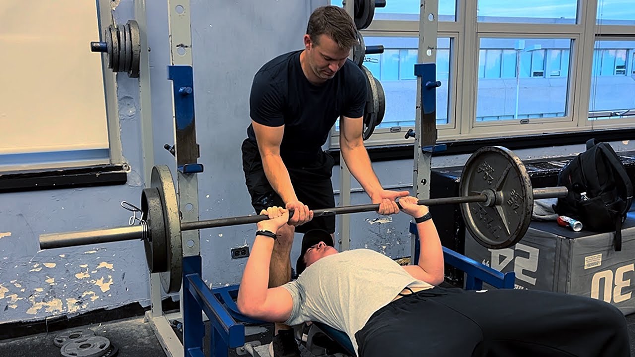 Day 154 of cutting - chest and back day - YouTube