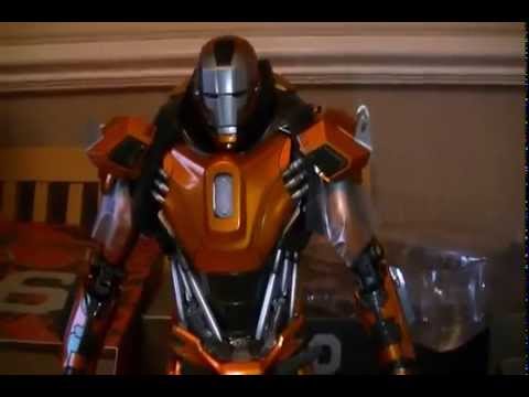 Hot Toys Ironman Mark 36 Peacemaker Unboxing - YouTube