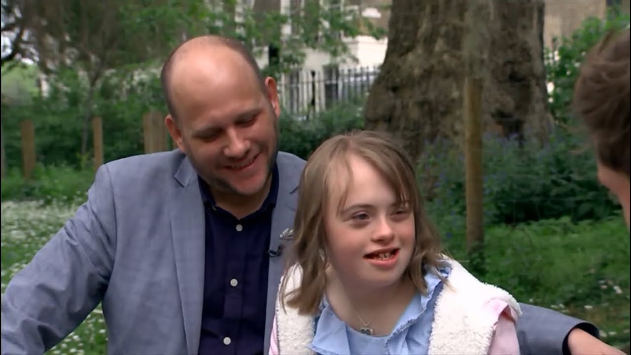 Ella Markham & dad take on the trolls (UK) - ITV News - 1st May 2019 ...