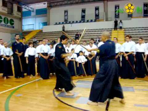 Niten Ichi Ryu Dai Ichi Kihon no Kata - Instituto Niten - YouTube