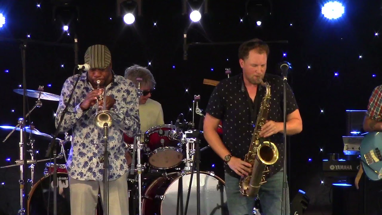 The Mellotones - Live@BainFest - Take Me to the River - YouTube