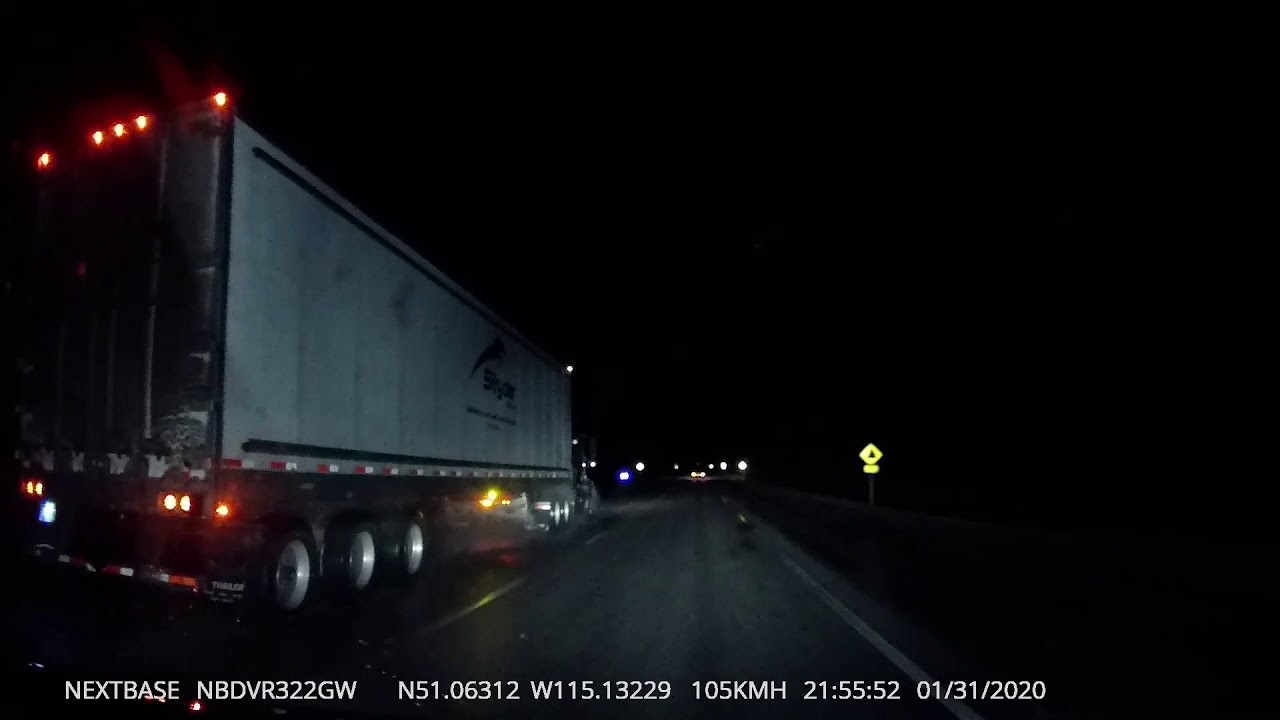 Stryder Truck Driver Flashing Light into Vehicle - YouTube