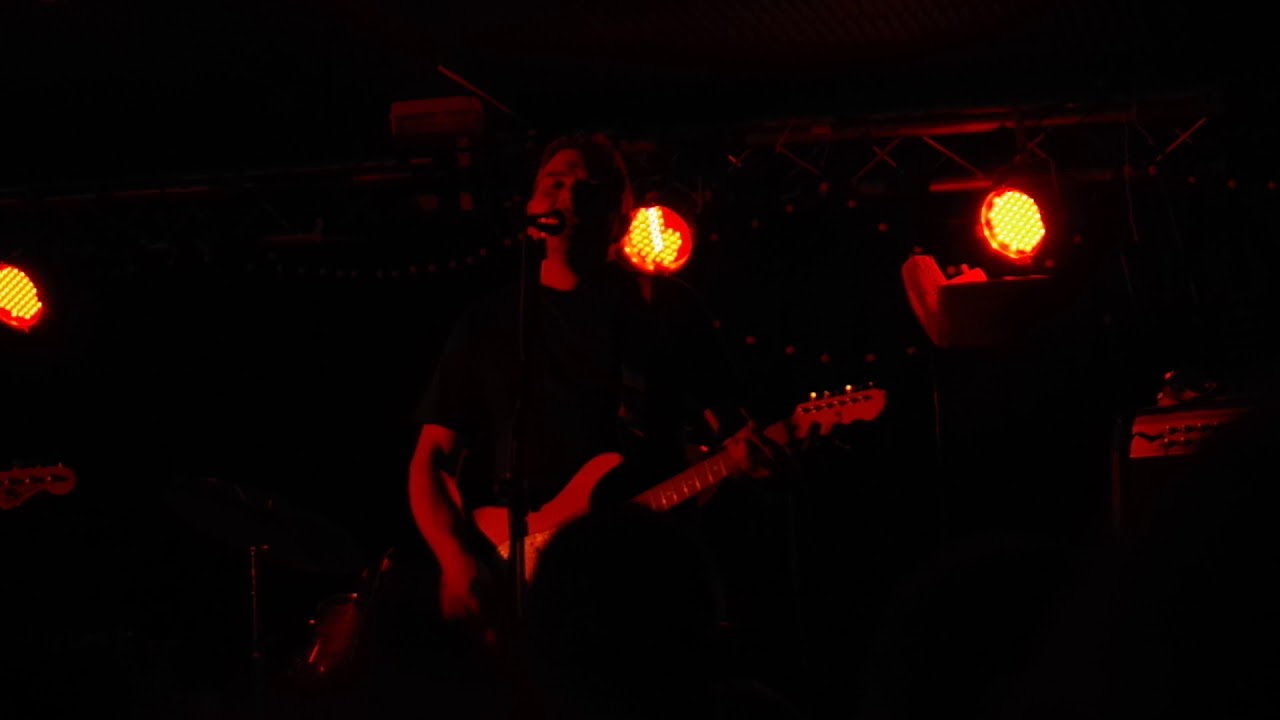 Mark Wilson (The Mob) and Zounds - Mirror Breaks - YouTube