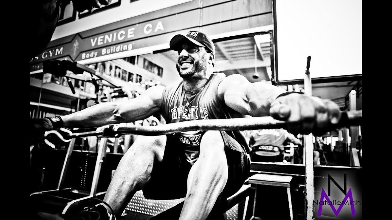 A LEG WORKOUT REGIMENT THAT WILL GET YOU IN SHAPE FOR SUMMER - YouTube