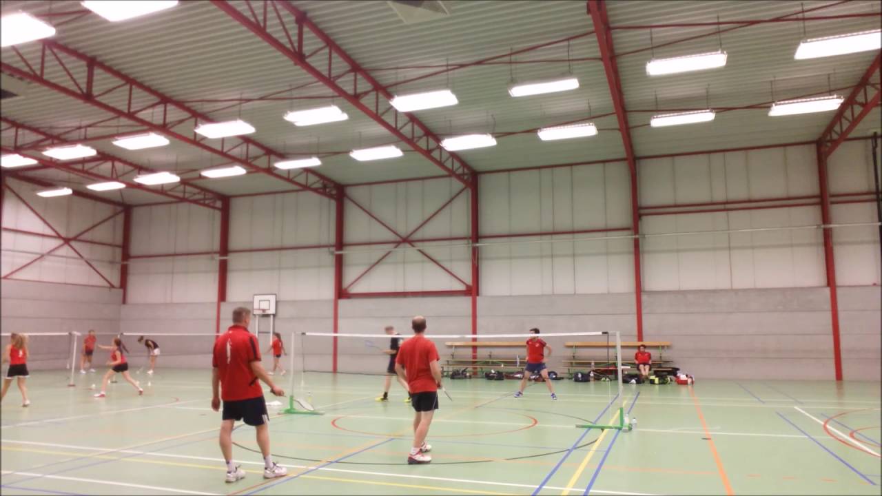Making an ace with........badminton - YouTube