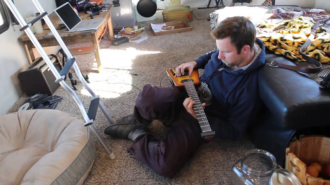 Jam on a Steinberger Baritone Guitar at Bryce Canyon - YouTube
