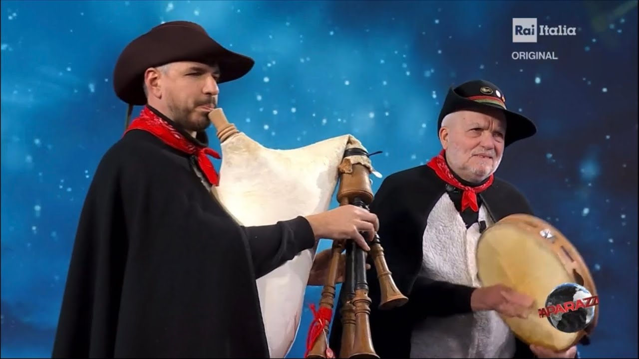 “Zampognari su Rai Italia: musica tradizionale con zampogna e tamburo ...