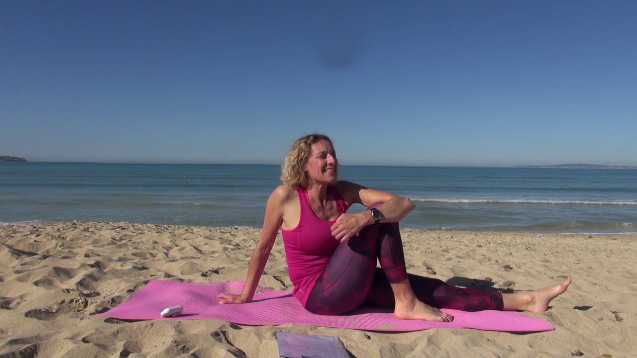 Yoga am Strand: Beach Yoga in S´Arenal Mallorca 2019 - YouTube