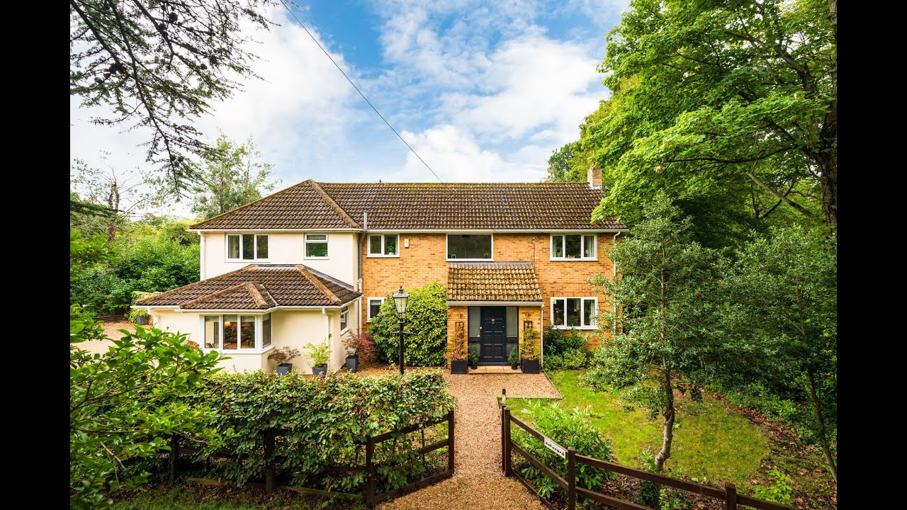 Jakanoro, Arborfield, Reading - YouTube