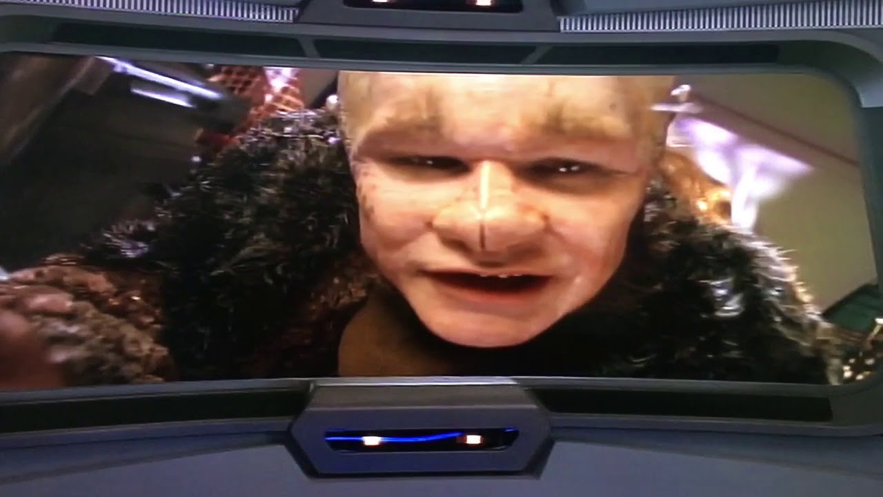 Voyager Holodeck One: Memorable Moment 17 “Hello Mr Neelix” - YouTube