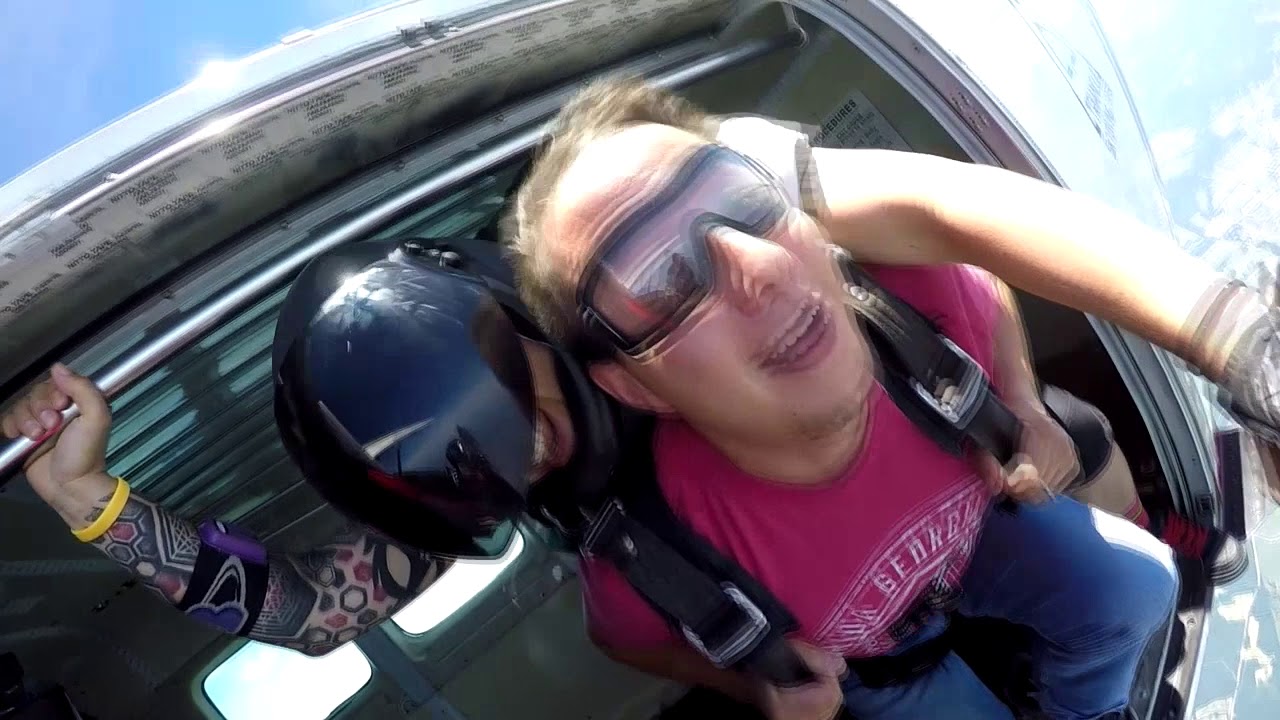 First time skydiving at Triangle Skydiving Louisburg, NC - YouTube