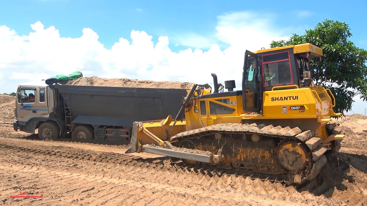 Amazing Machine Bulldozer Overload Truck Mix Work Stuck Push Spread ...