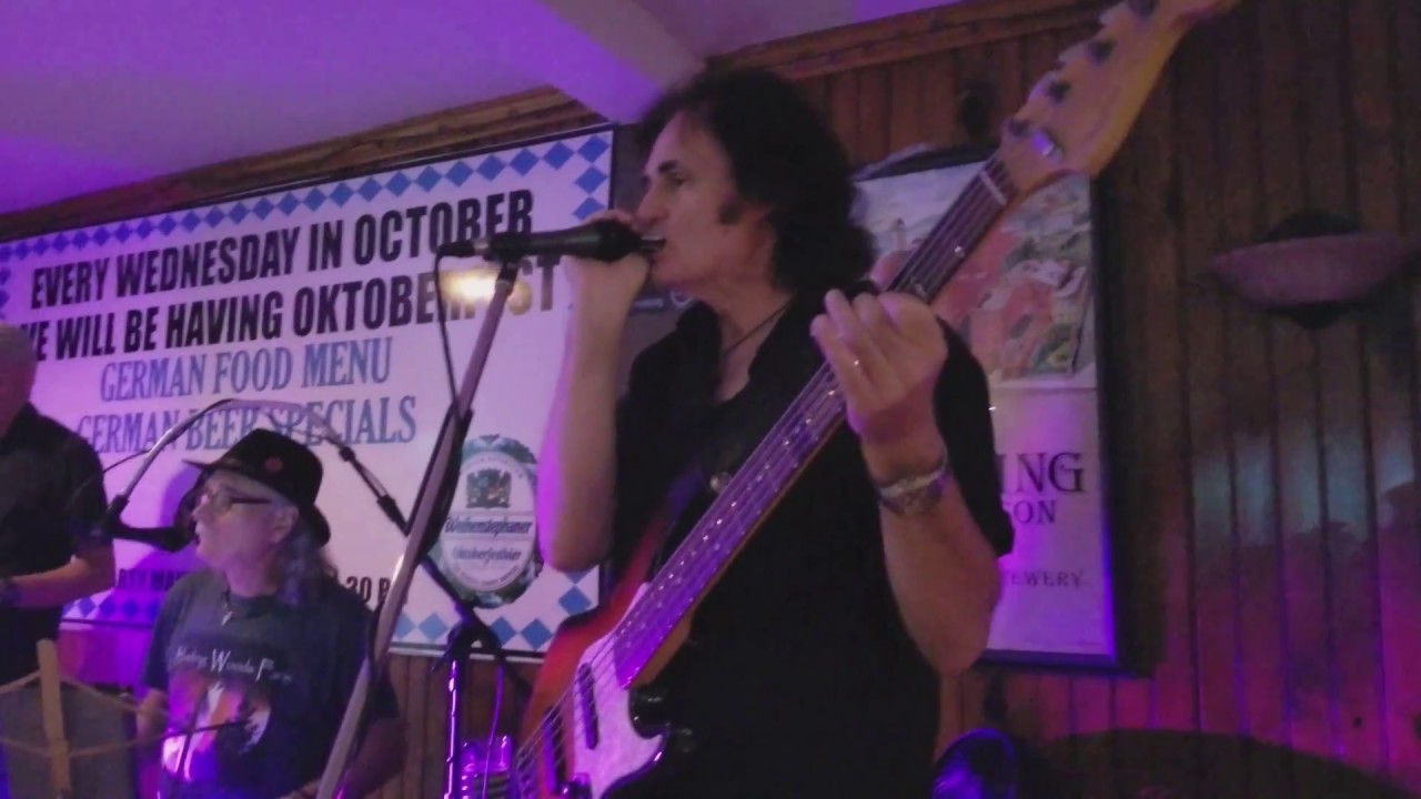 Wonderful Winos ♫ Hula Hula Boys ♣ Woody's Roadside ♫ 10/8/2017 - YouTube