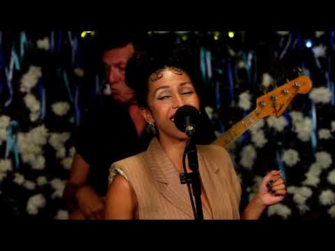 Seguir viviendo sin tu amor - Ivonne Guzmán (con Mex Urtizberea)