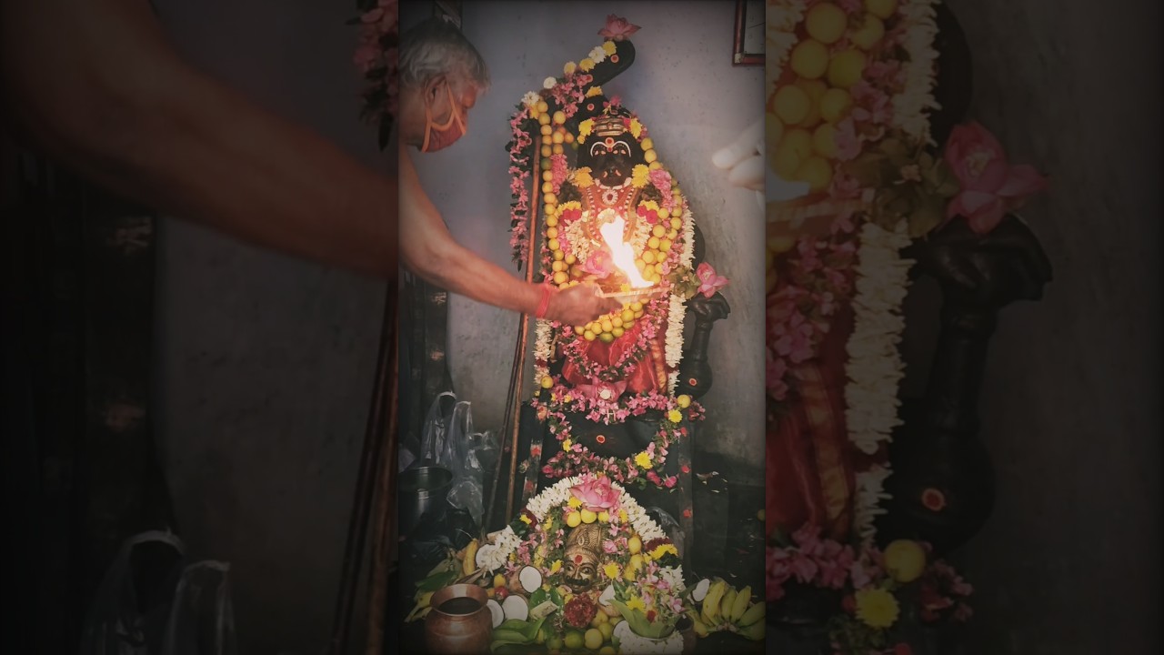 18 padi karuppasamy shorts||desamangayarkarasi #devotional 🙏🙏🙏 - YouTube