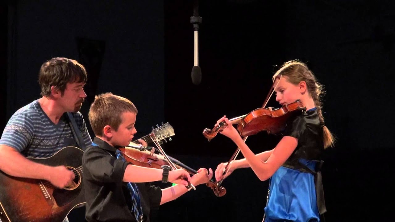 NOTFC 2013-06-18 Twin Fiddle - Dylon Fehrs and Macy Lynn Keller - YouTube