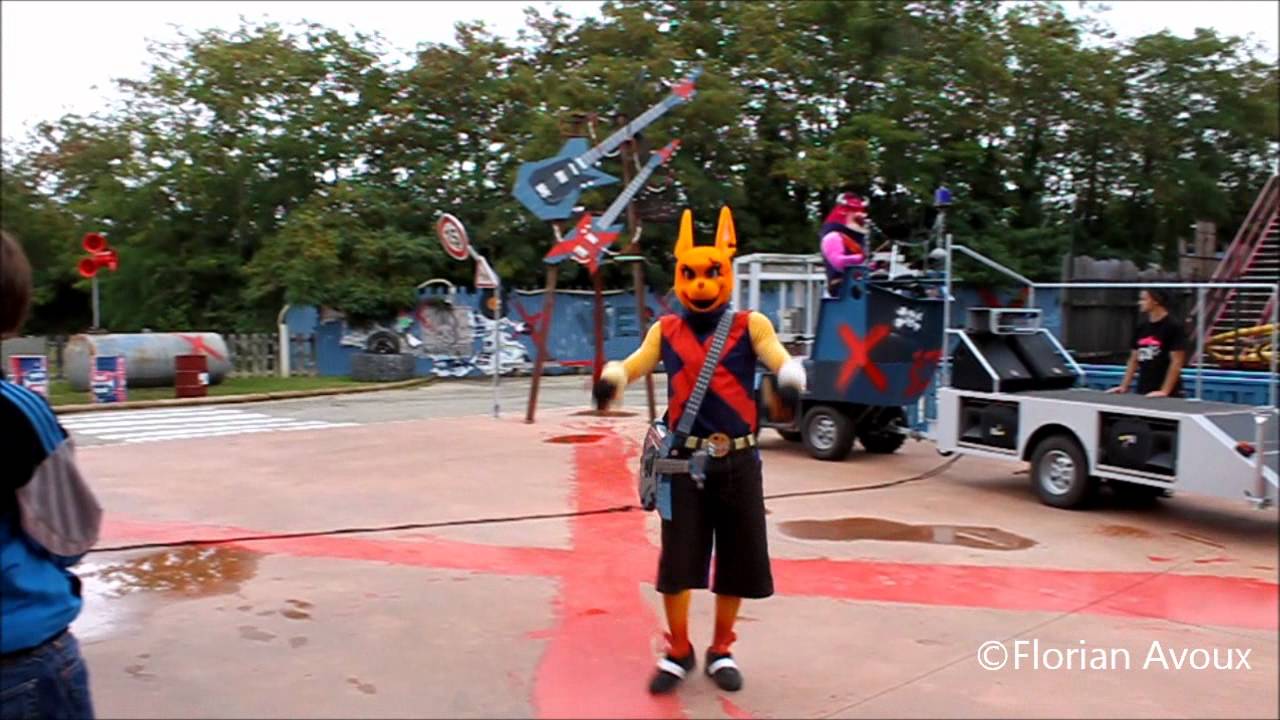 The SkunX - We Are The SkunX (Walibi Sud-Ouest) - YouTube