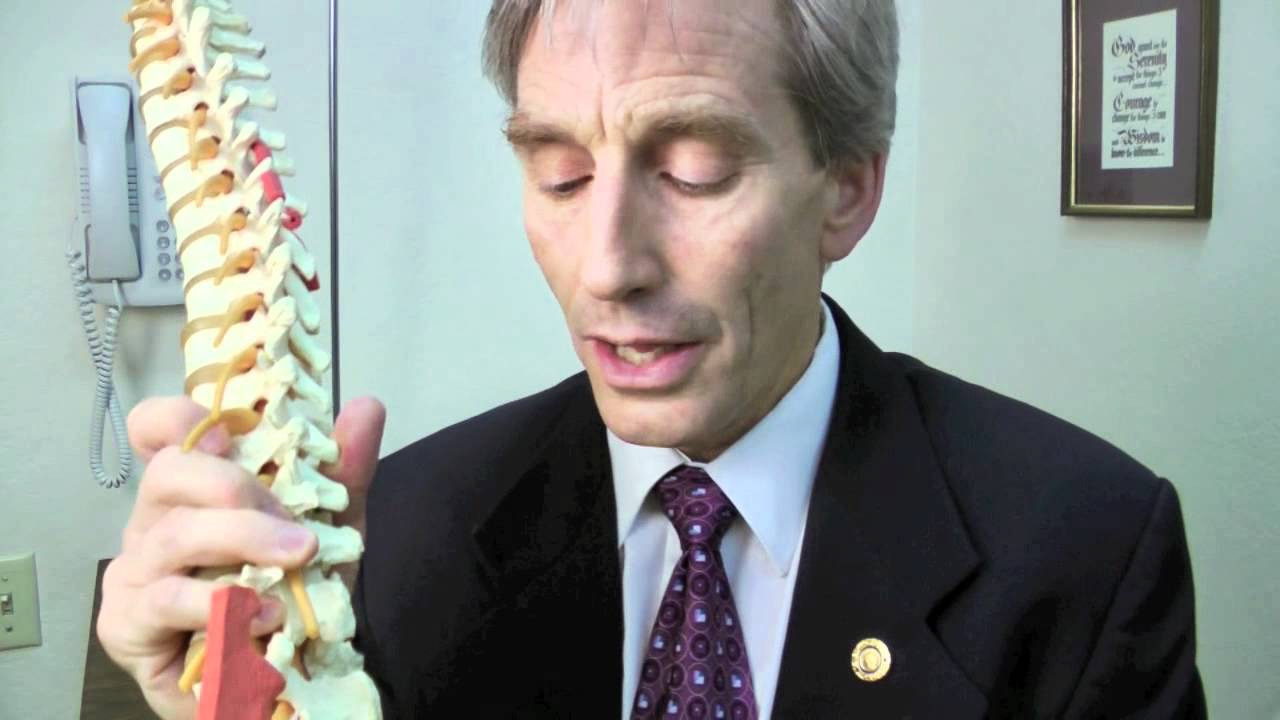 Dr Adams - Lower Back Pain & Chiropractic - YouTube