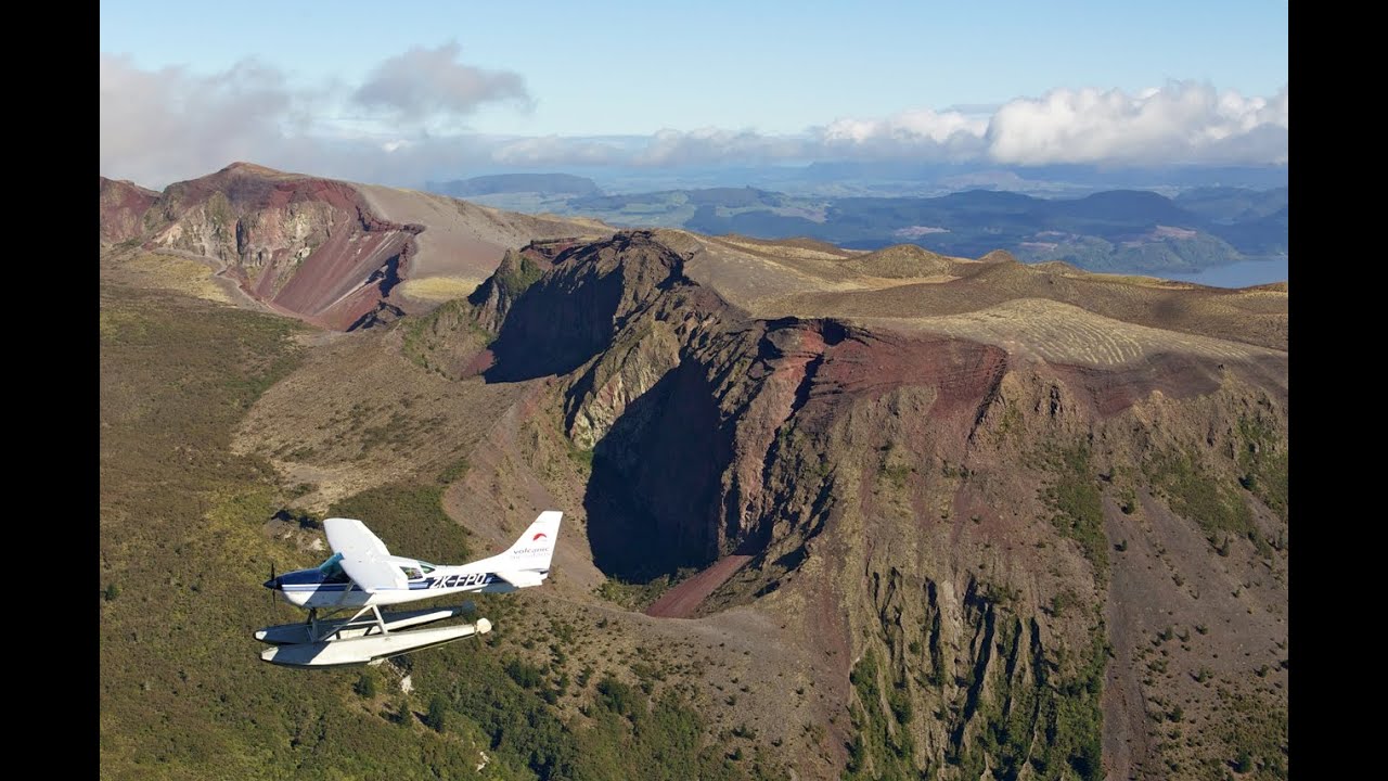 Volcanic Air Scenic flights Rotorua to White Island & Mount Tarawera ...