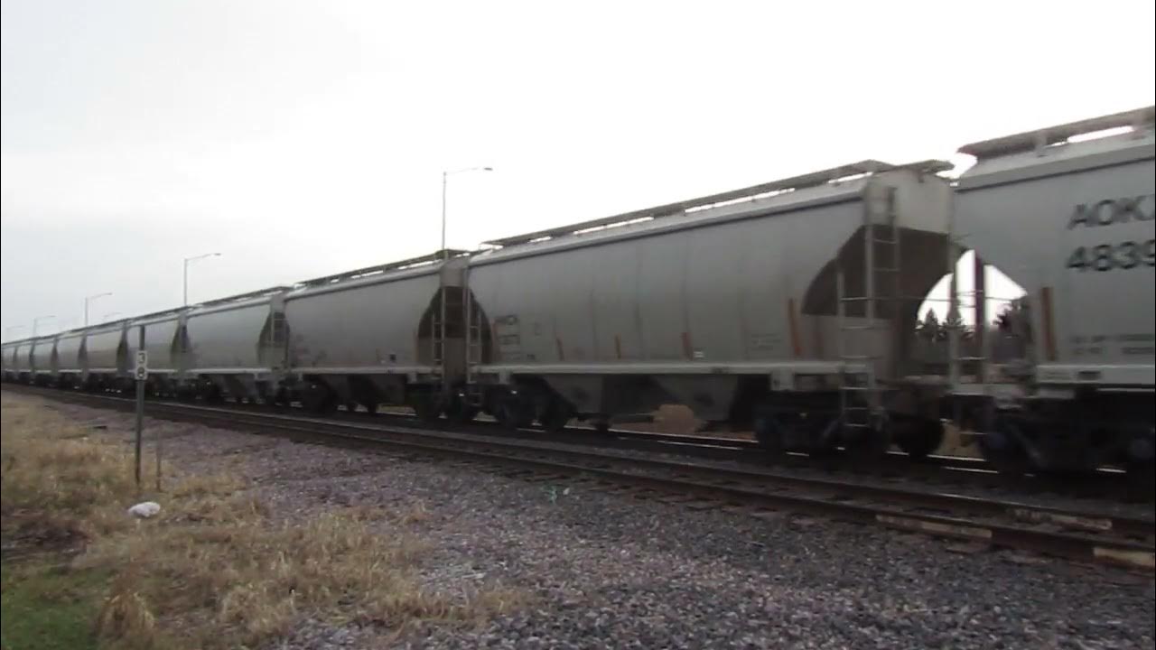 Northbound UP 6778 and UP 7714 GURNEE 2019 - YouTube