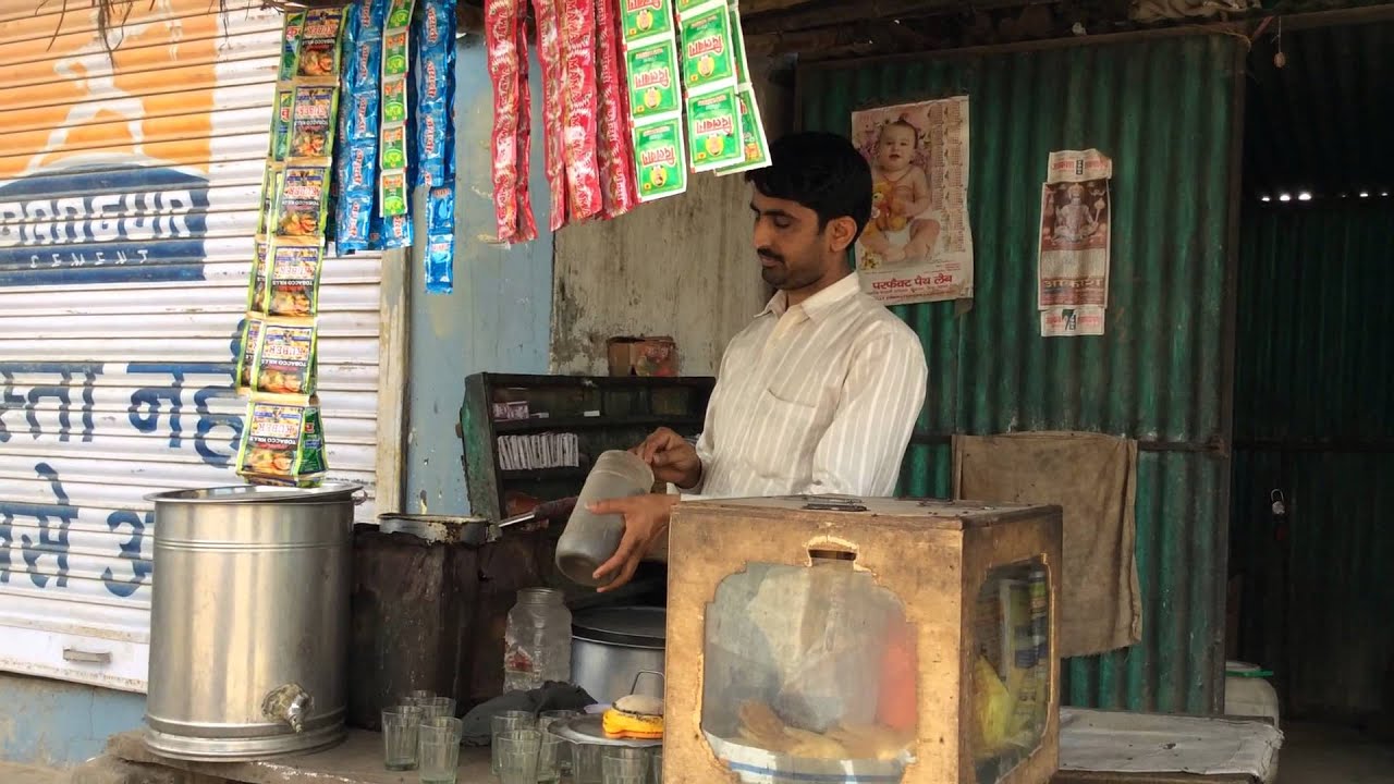 INDIA: RAJASTHAN: Chaiwala - making traditional chai, indian spice tea ...